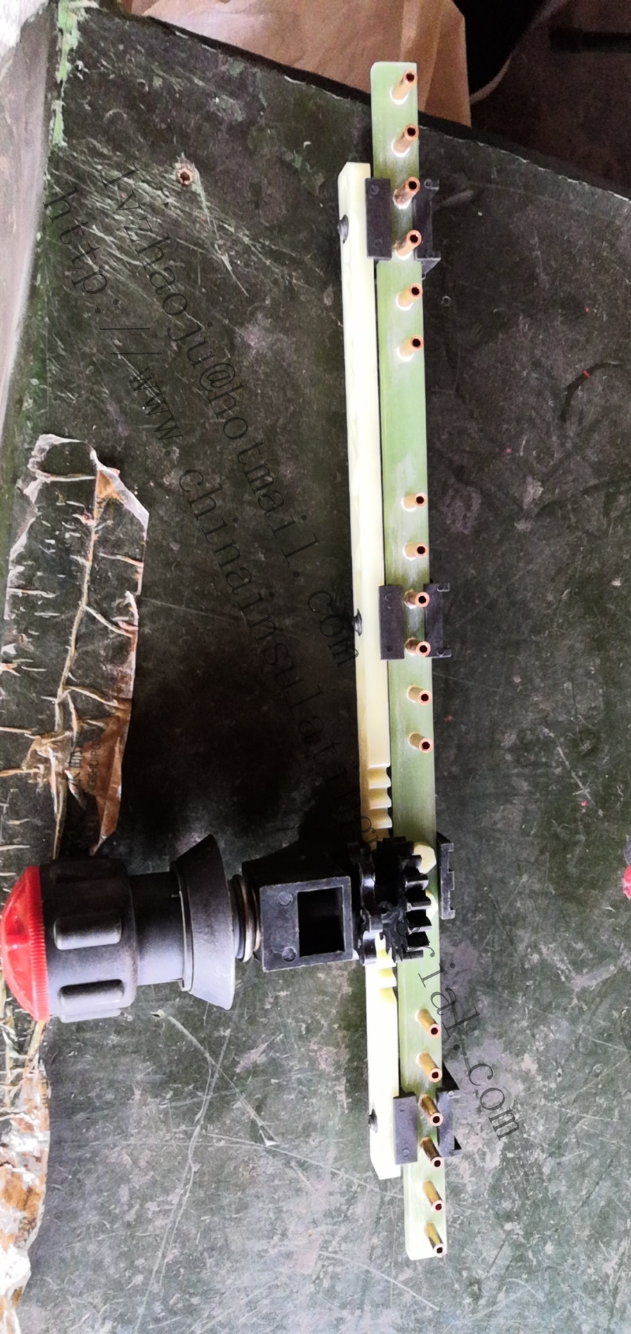 Off Load strip type tap changer auto changeover